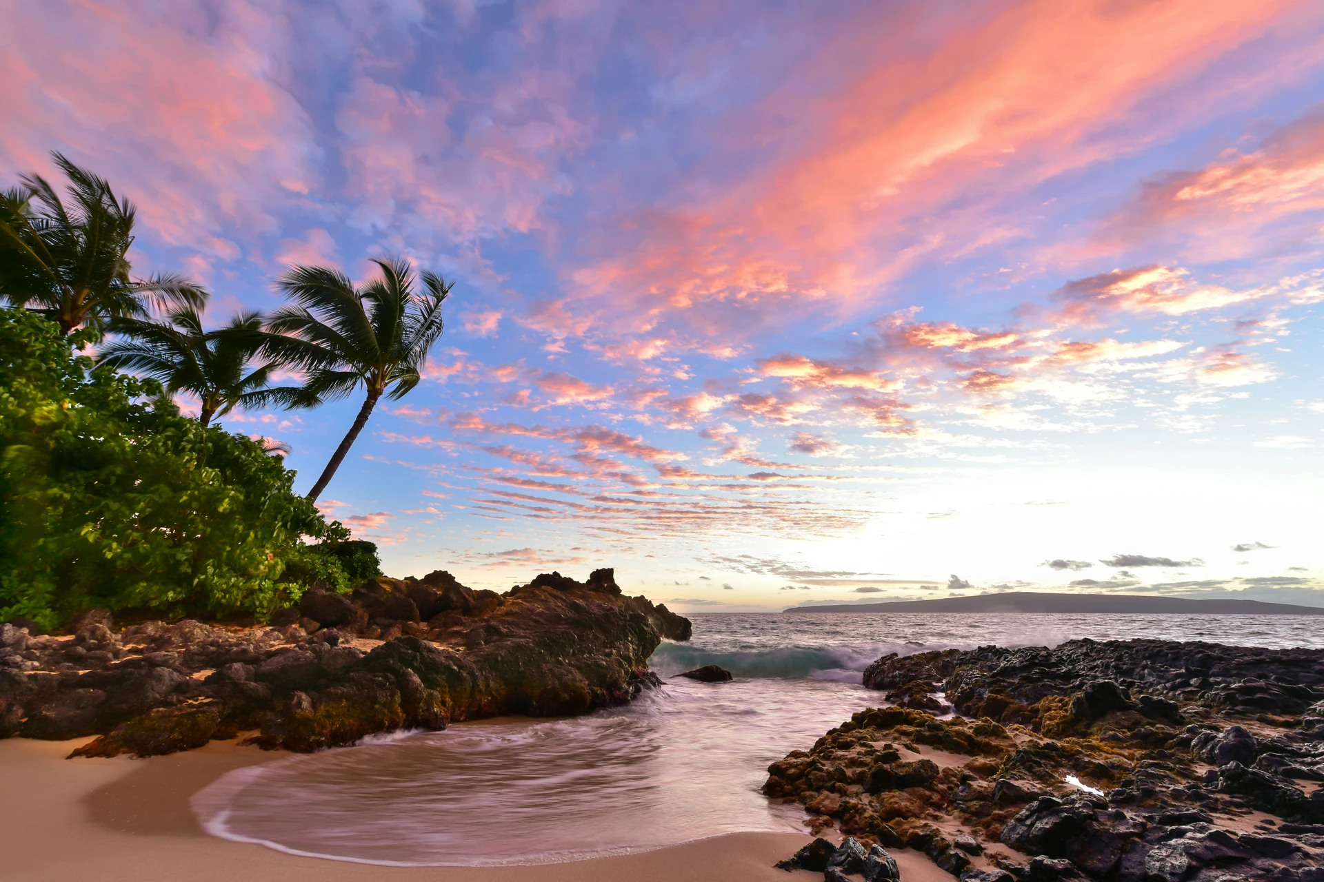 Maui Travel Guide 2026 | Tips & Costs | fairtravels.ai