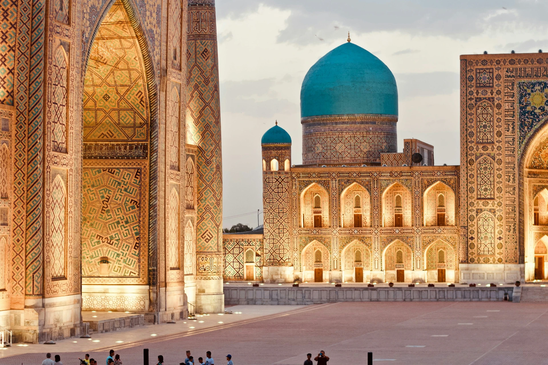Complete Samarkand Guide 2026 — Silk Road on a Budget | fairtravels.ai
